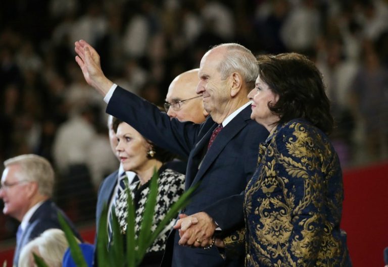 CNN detalla la manera notable del pte. Nelson para recibir revelación ...