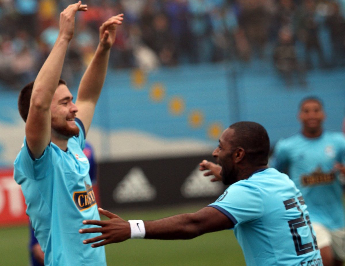 Jóvenes conversos dejan el fútbol profesional para servir una misión