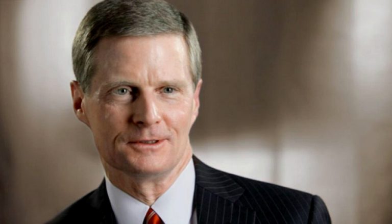 Élder Bednar sobre el 11/09: “No es momento para temer, sino para avanzar”