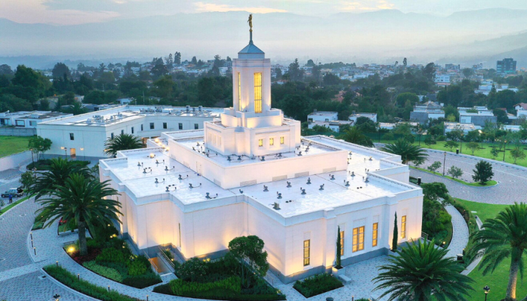 ¿Por qué la Iglesia de Jesucristo tiene 300 templos si la Biblia solo ...