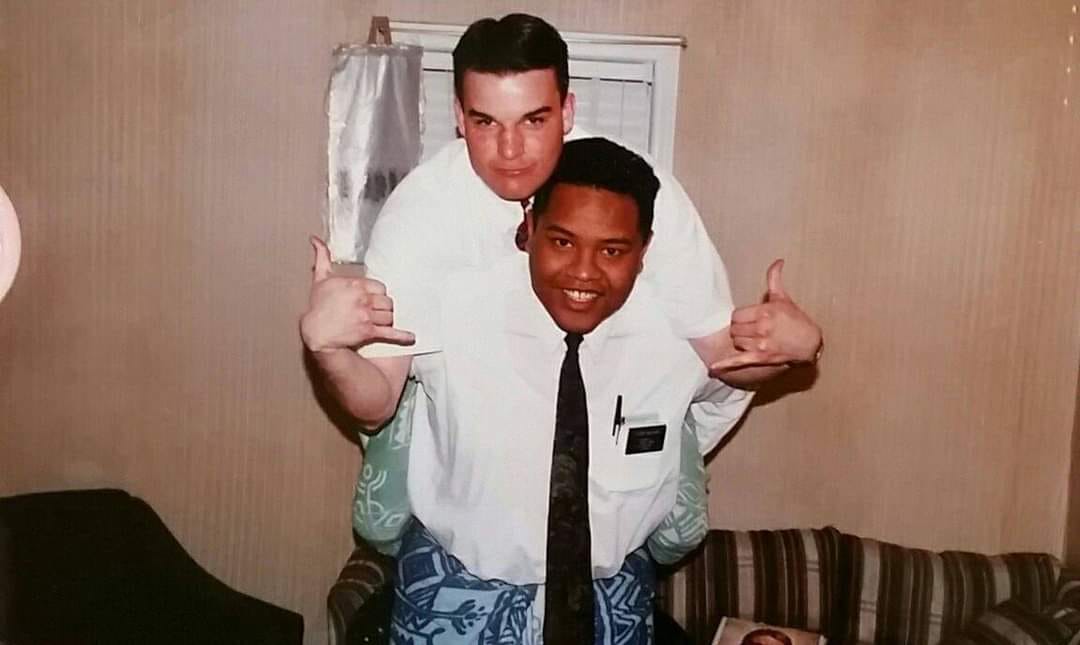 20 años después, Santo de los Últimos Días dona su riñón a ex compañero ...