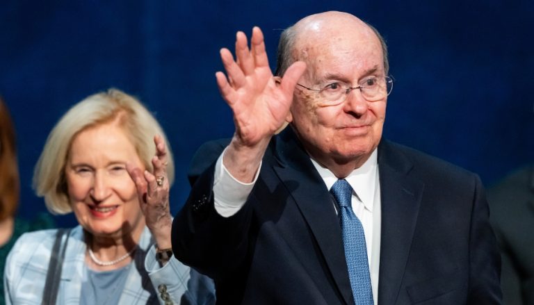 Élder Cook: Un misionero humilde es aquel que sirve dondequiera que sea ...